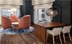 Photos | Boutique Hotel in the NEON District | Glass Light Hotel & Gallery