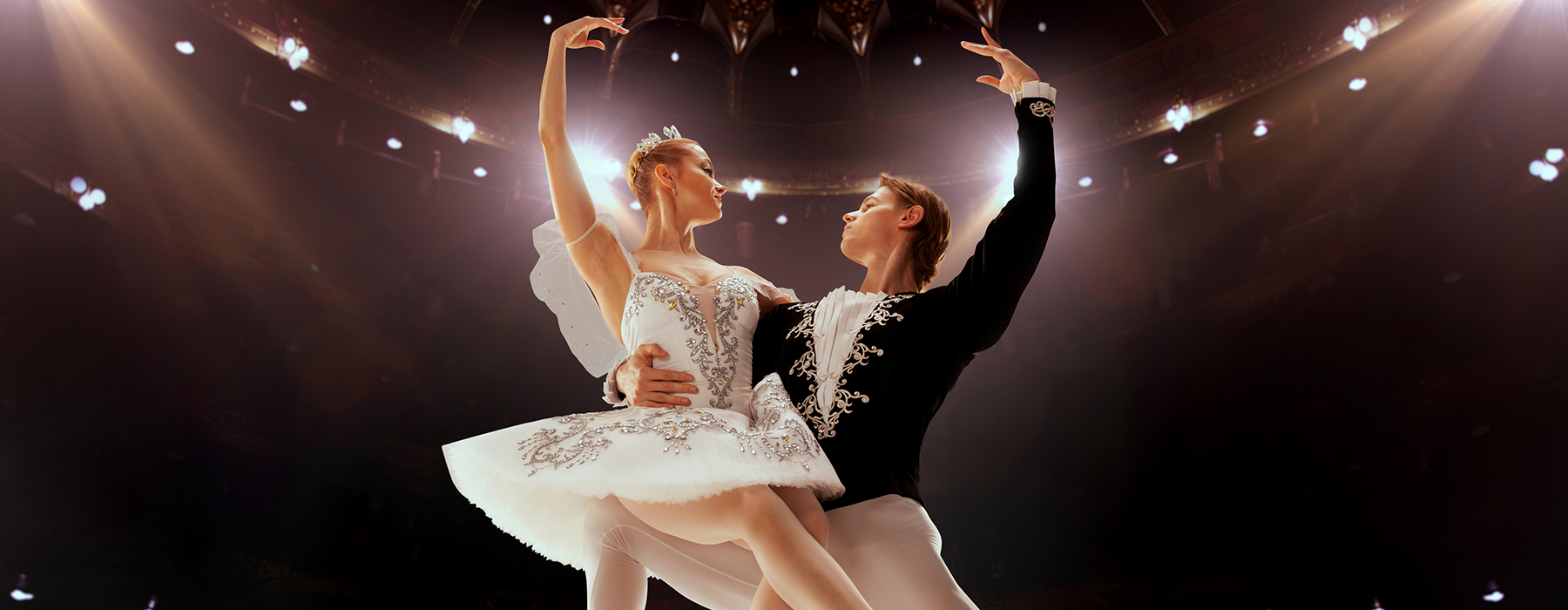 Glass Light Hotel & Gallery: An Artful Hotel in Downtown Norfolk, VA