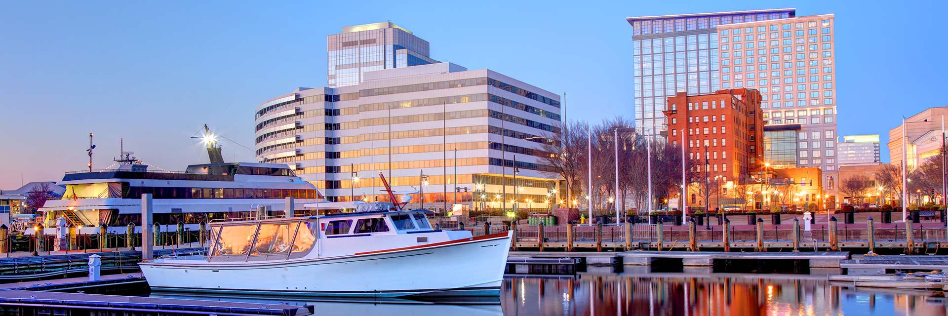 Arts & Culture in Norfolk's NEON District | Glass Light Hotel & Gallery